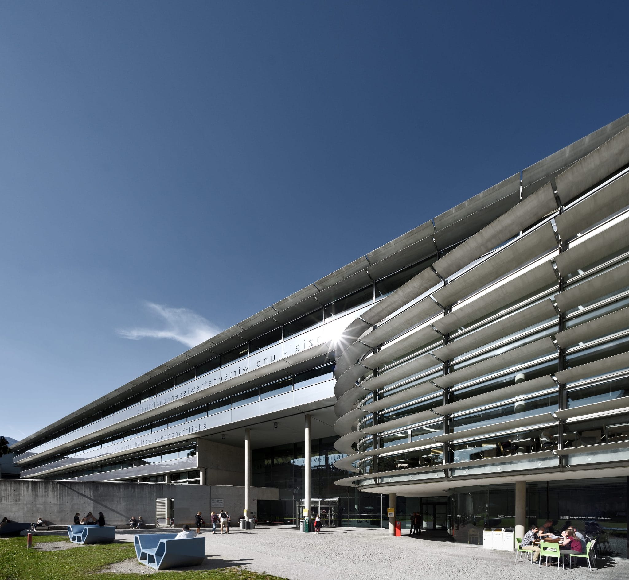 SOWI UNIVERSITY - Intercom