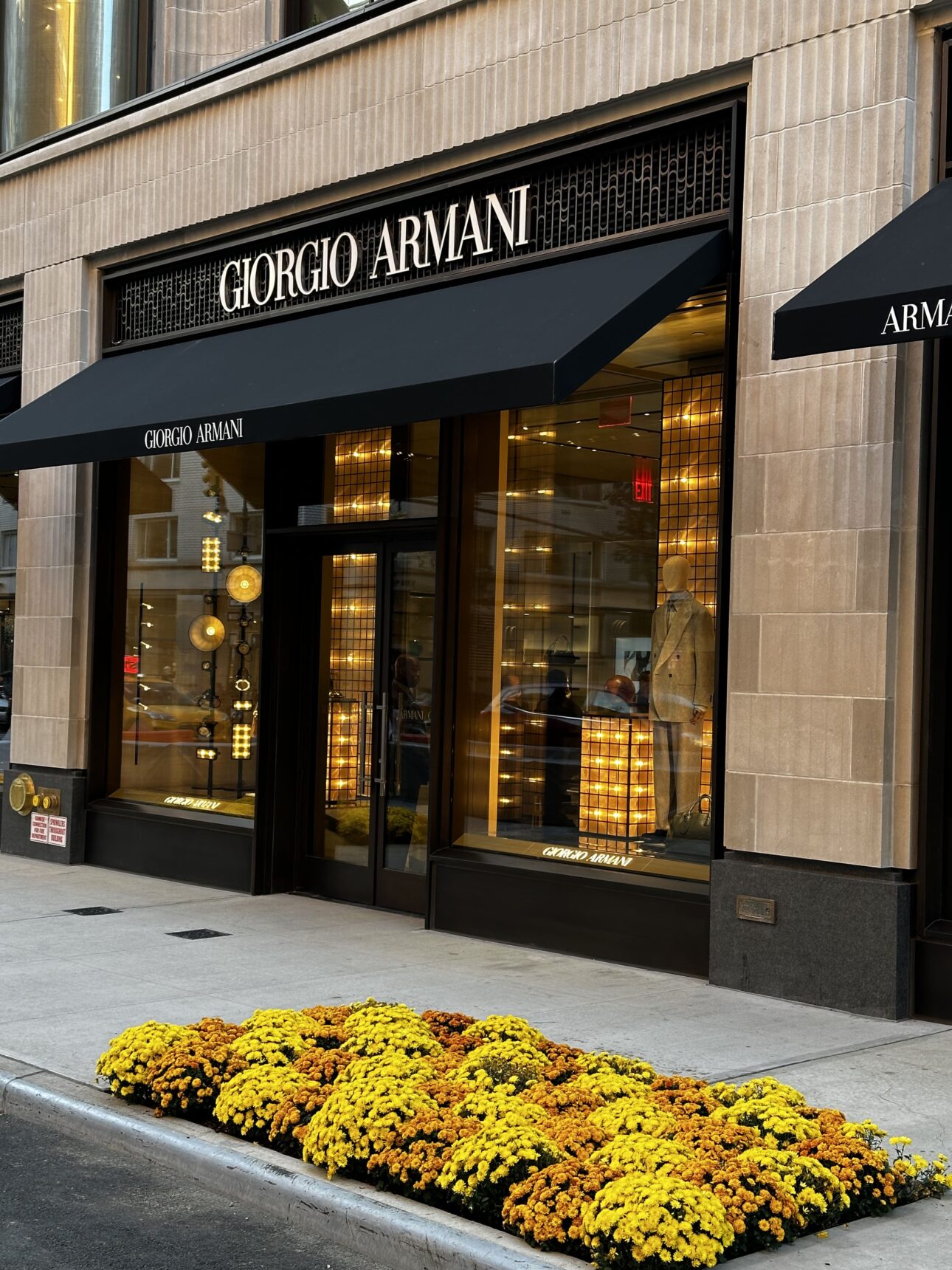 760 MADISON AVE | GIORGIO ARMANI RESIDENCES - Intercom
